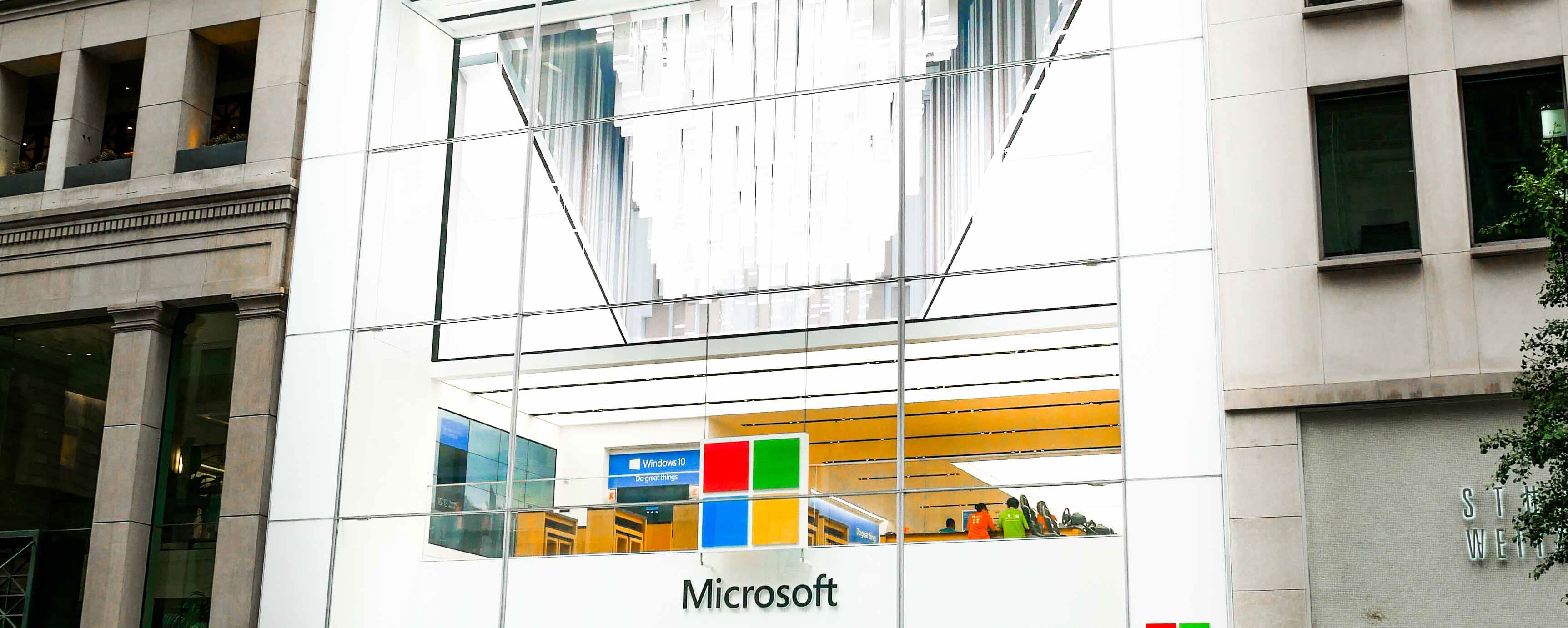 Microsoft Flagship, 5th Ave – AGNORA